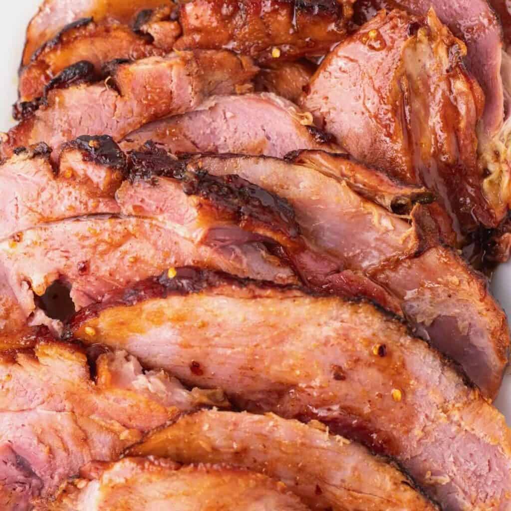 Spicy Maple Glazed Ham with Honey and Brown Sugar – Easy Holiday Ham Recipe